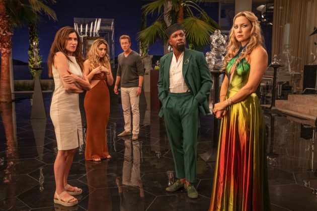 Toronto International Film Festival Review - ‘Glass Onion: A Knives Out ...